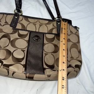 Coach | Bags | Coach Signature Logo Canvas Brown Tote Bag F2899 Inner ...
